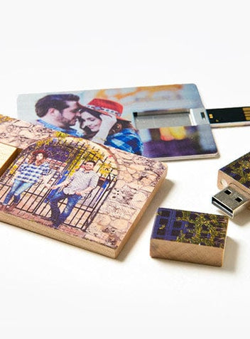 Custom USB Drives - Personalized Photo USB Drives - Wooden USBs